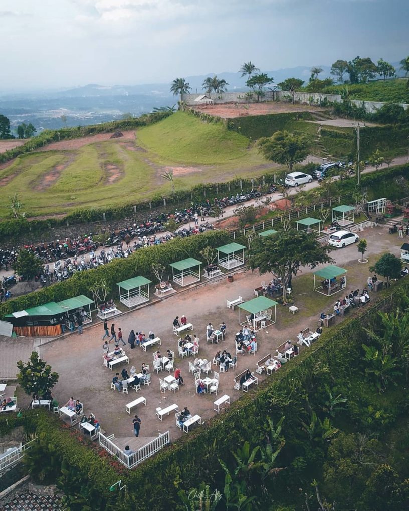 Wisata Taman Fathan Hambalang & Harga Tiketnya - Sering Jalan