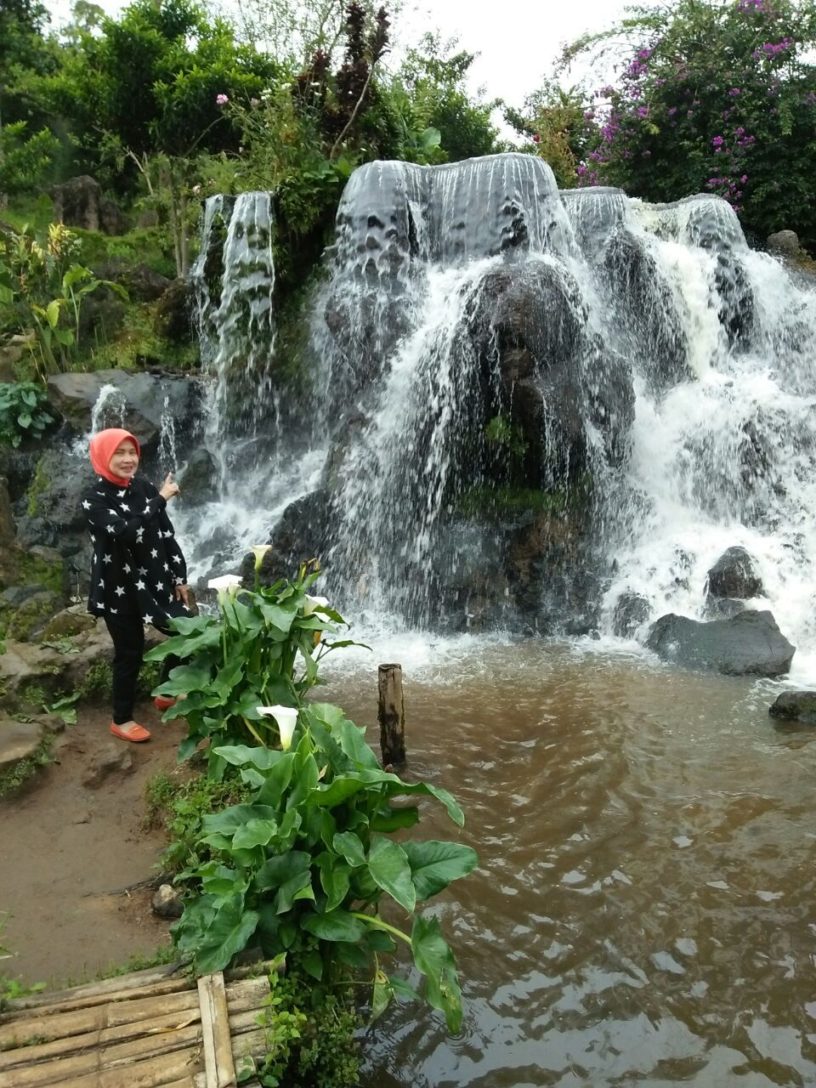 Menikmati Asrinya Curug Tilu Rancabali Ciwidey - Sering Jalan