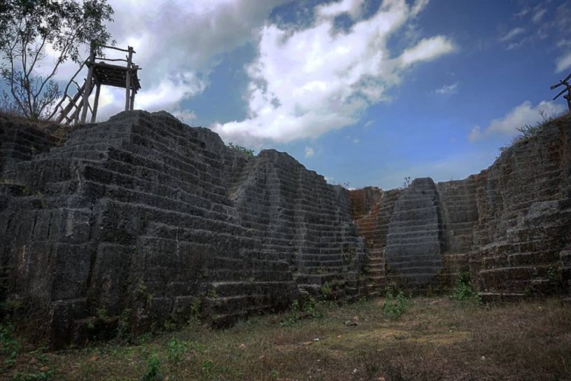 Watu Giring Gunung Kidul, Tempat Wisata Dengan Nuansa Prasejarah ...