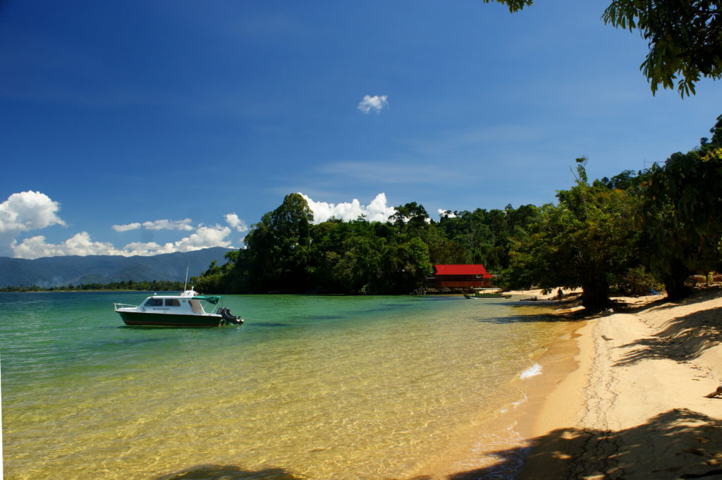 6 Tempat Wisata di Kabupaten Poso, Sulawesi Tengah - Sering Jalan