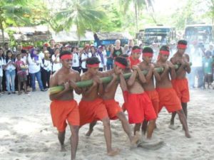 Asal-Usul dan Makna Tari Bambu Gila - Sering Jalan
