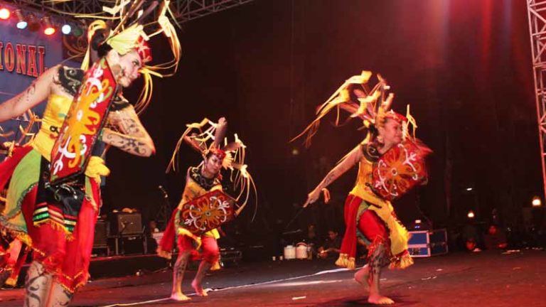 Mengenal Tari Deder dan Sejarahnya - Sering Jalan
