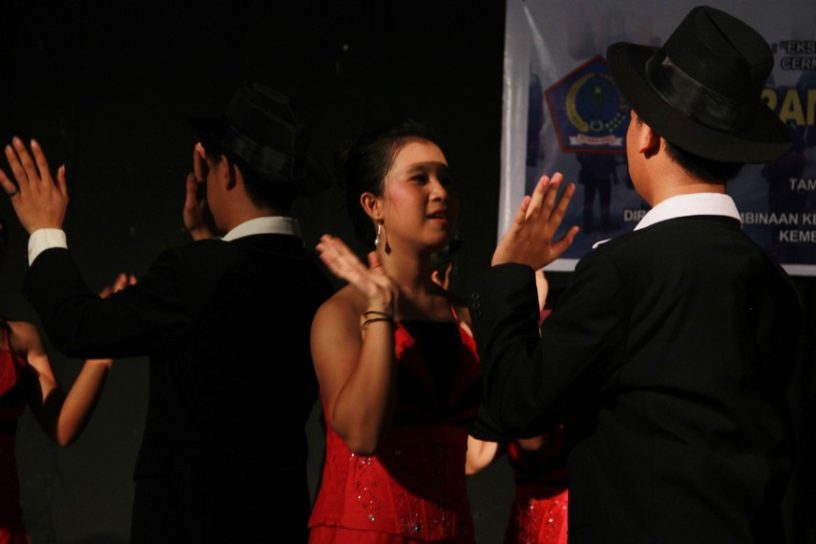 Asal Usul dan Makna Tari Katrili - Sering Jalan