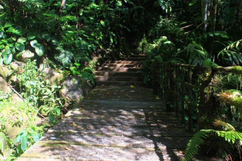 6 Tempat Wisata di Tobelo Halmahera Utara Yang Ngehits - Sering Jalan