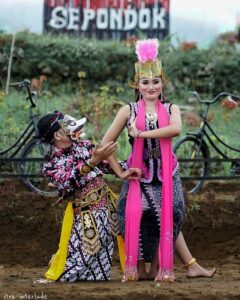 Asal Usul dan Sejarah Tari Lengger - Sering Jalan