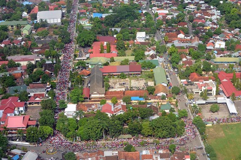 6 Kuliner dan Makanan Khas Dompu - Sering Jalan