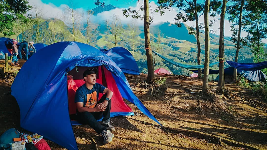 Pemandangan di Bukit Budug Asu Dan Harga Tiketnya - Sering Jalan