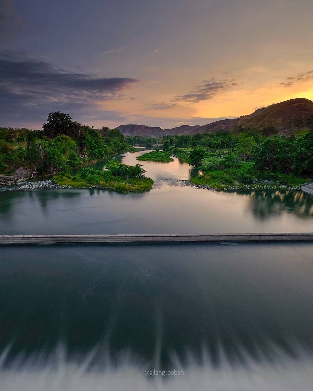 Keindahan Bendungan Kambaniru Sumba Timur - Sering Jalan